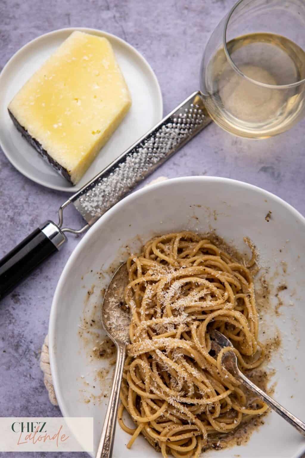 The Best Authentic Italian Cacio e pepe Pasta Recipe
